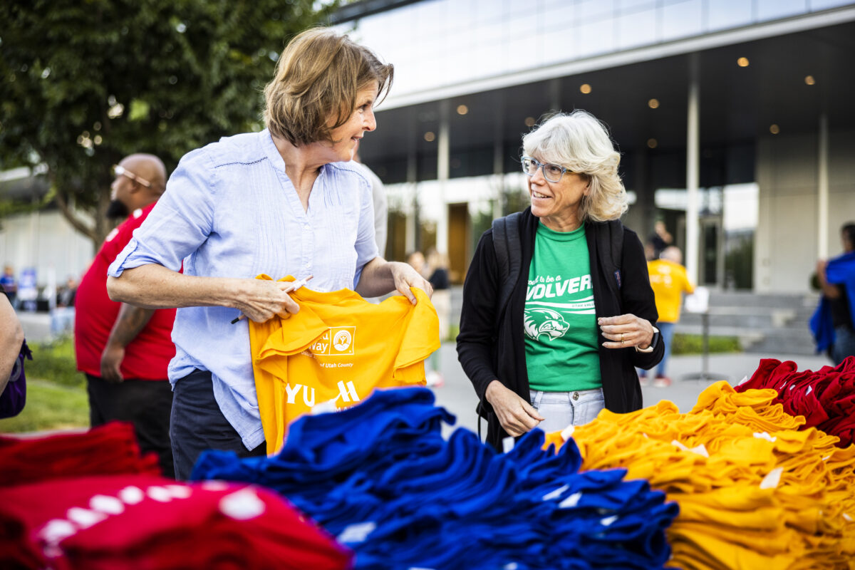 Day of Caring brings out numerous volunteers; Day of Service to do the ...